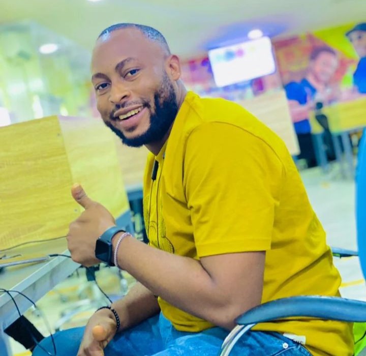 Francis Emmanuel on Selar