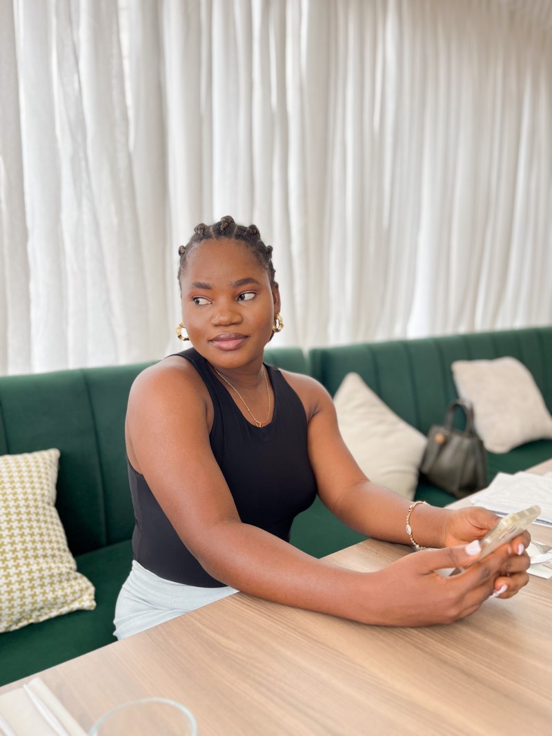 Itunu Olukunle on Selar