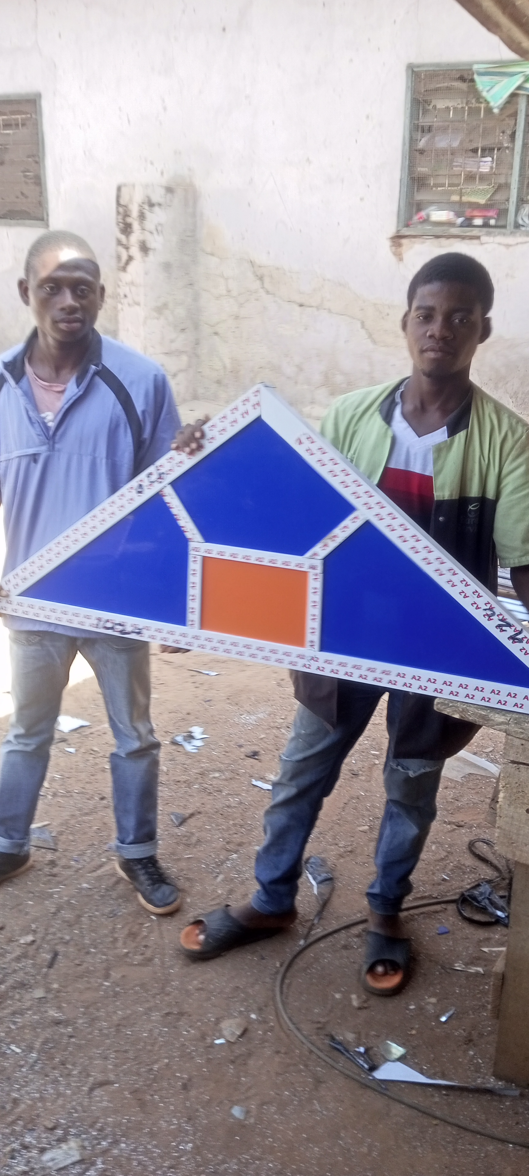 Augustine sarpong on Selar