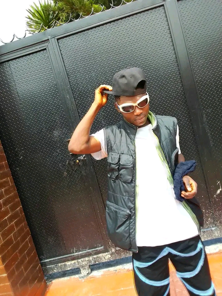 Christopher Enoch on Selar