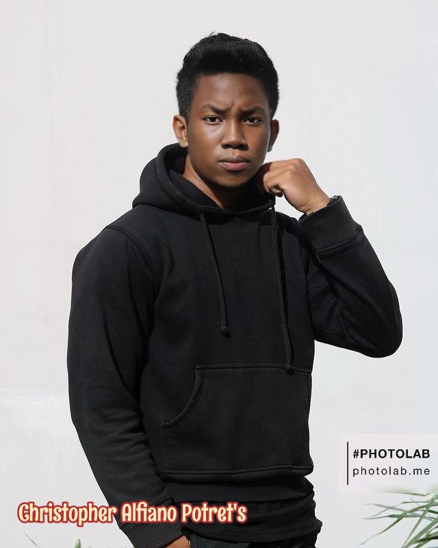 Chuks Solomon on Selar