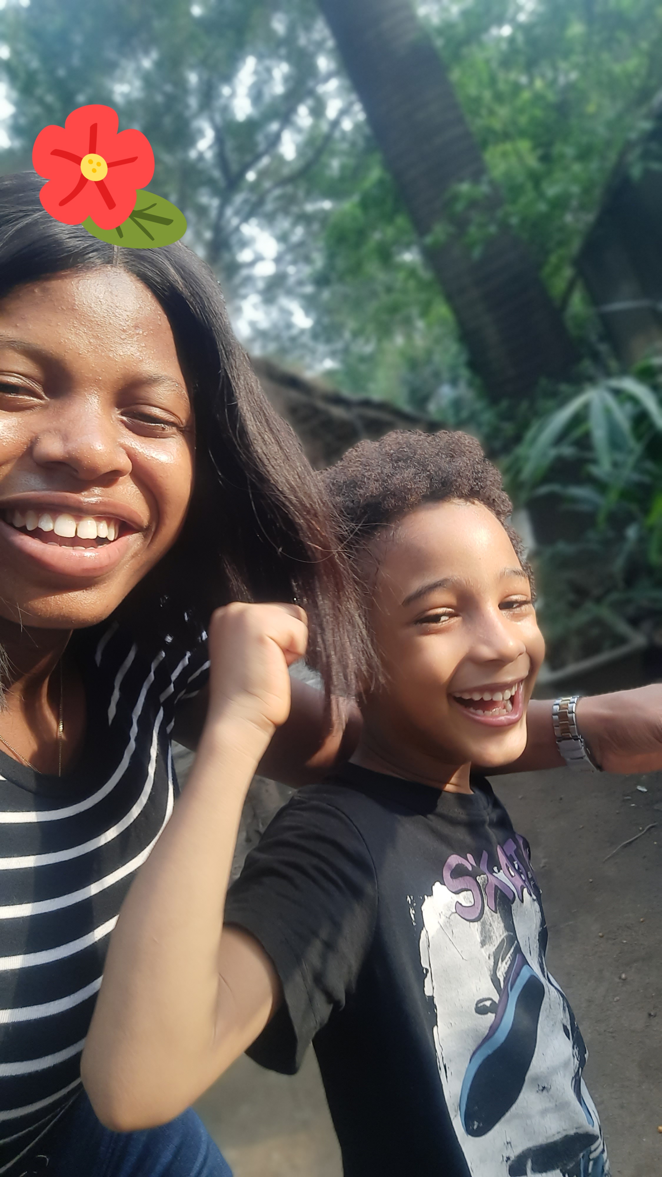 Esther Dede on Selar