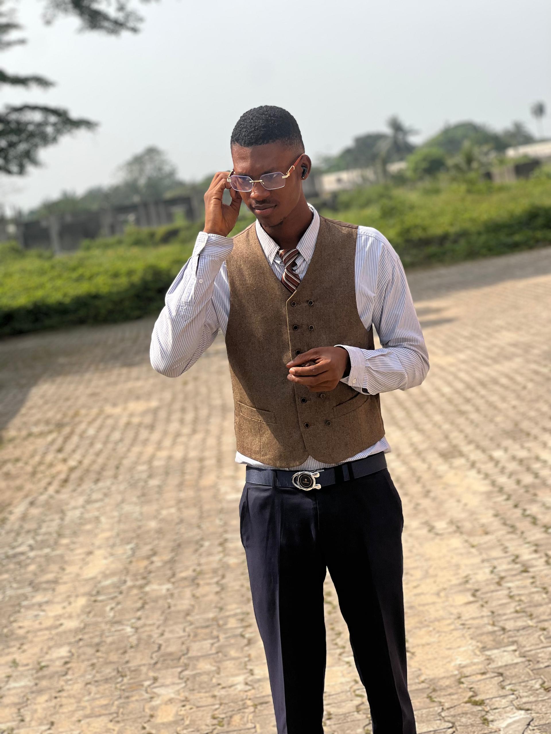 Show Love to Helon Gospel on Selar - Selar