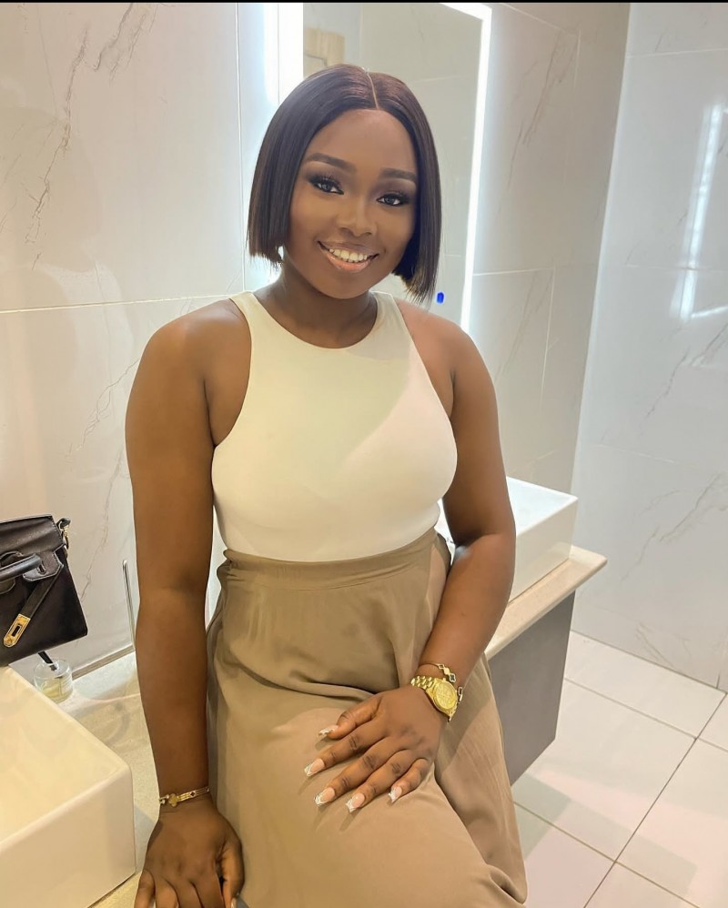 Jennifer Mark on Selar