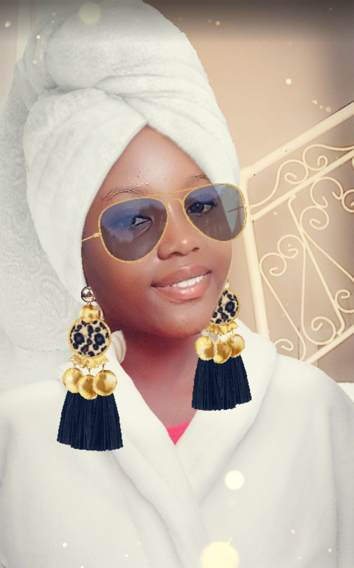 Show Love to Favour on Selar - Selar