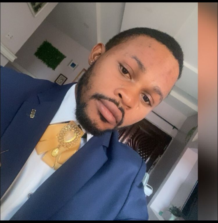 Show Love to Michael Christopher on Selar - Selar