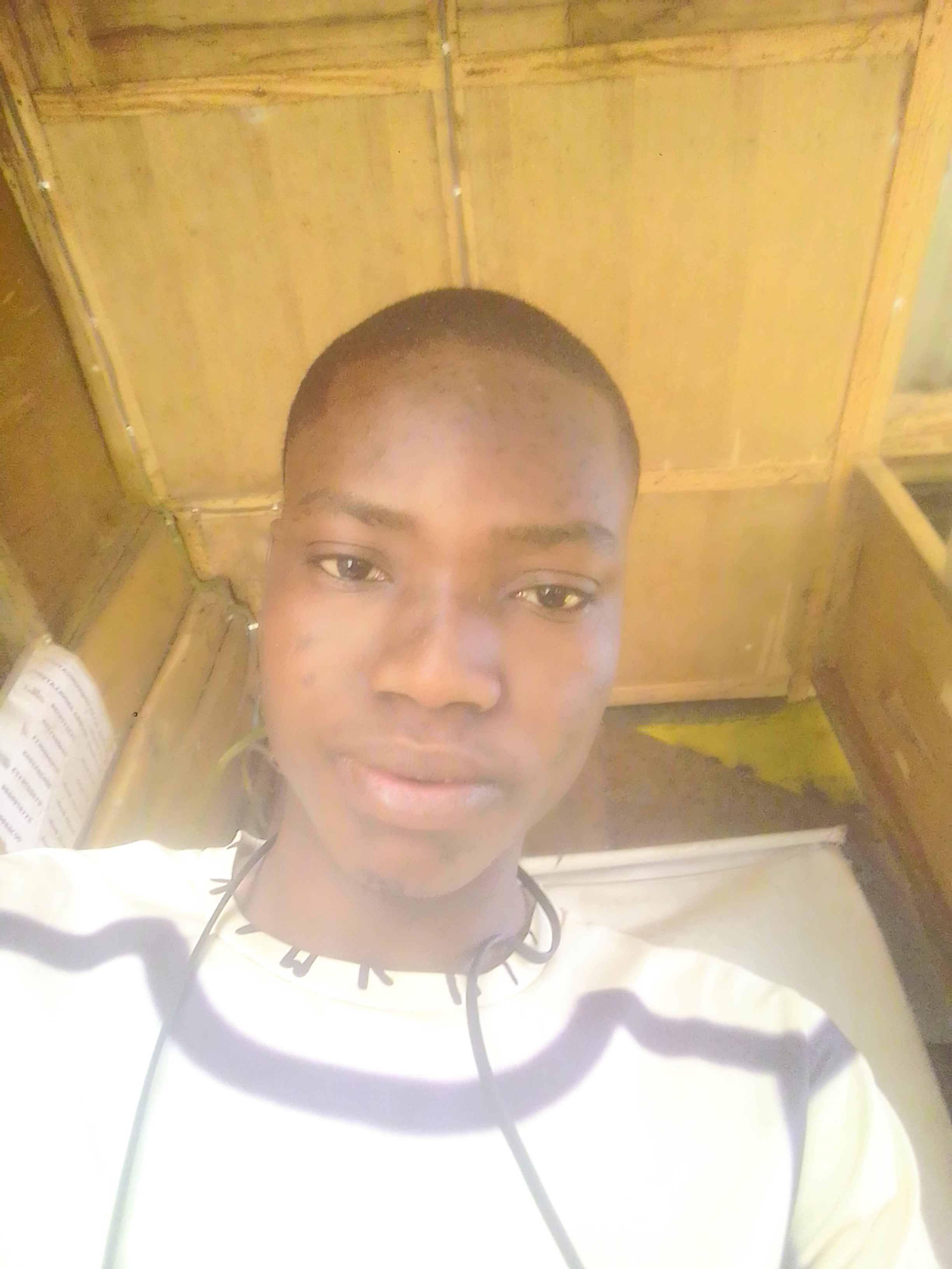 Show Love to Momoh Abdulganiu on Selar - Selar