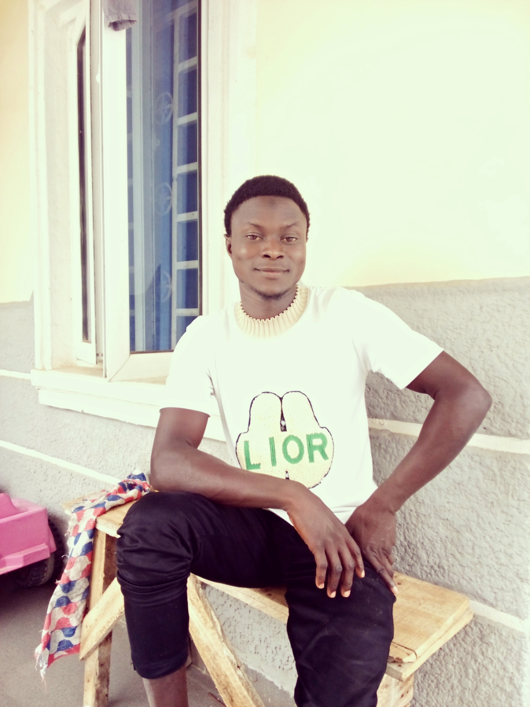 Show Love to Muhammad isah on Selar - Selar