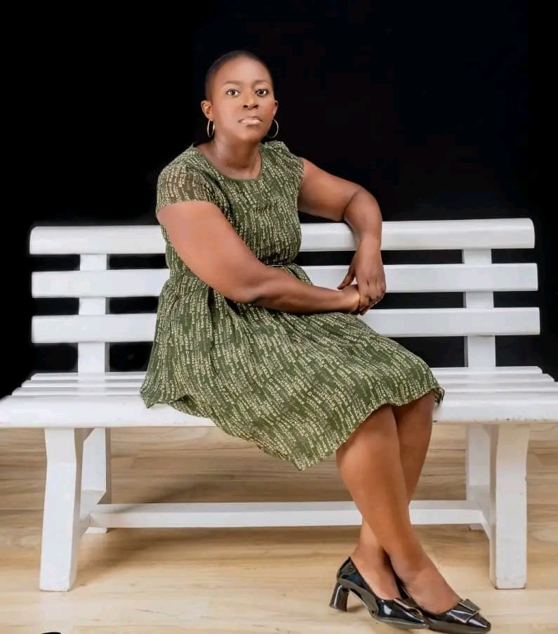 Olive Olong on Selar