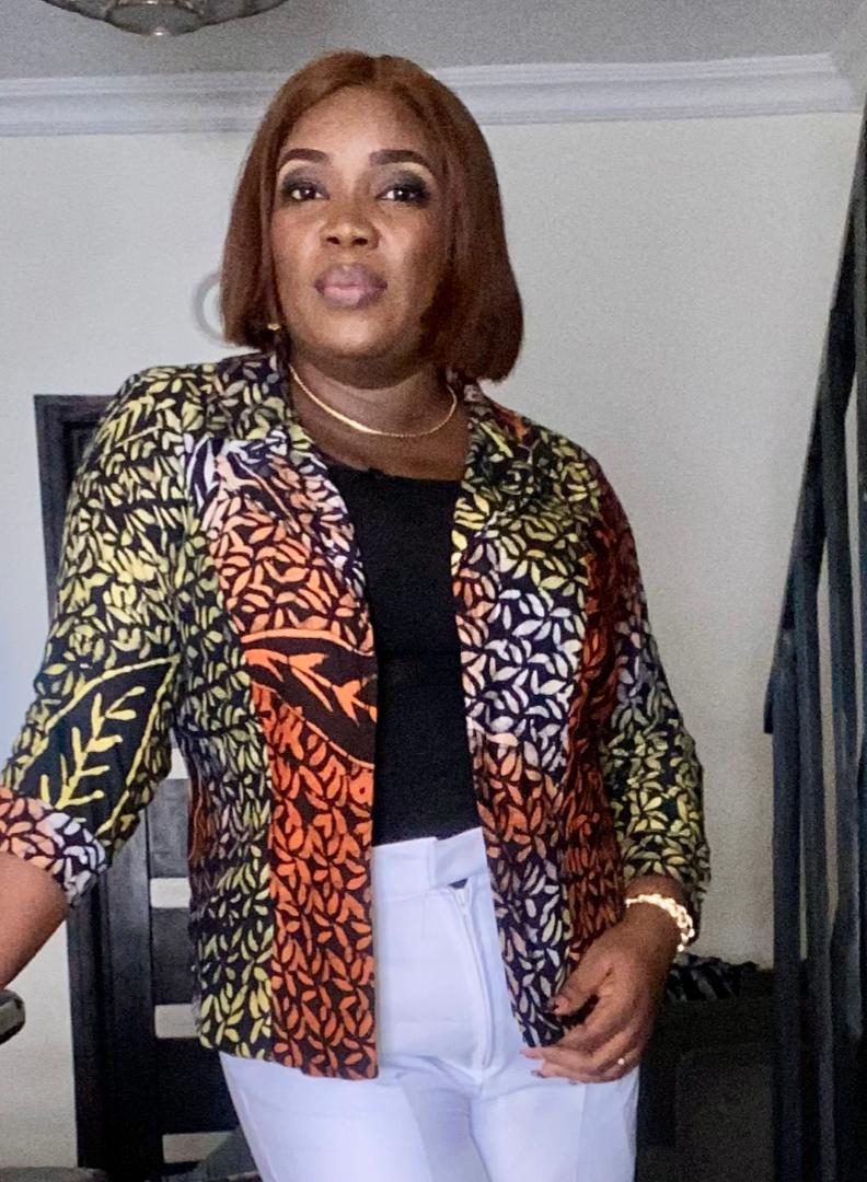 Akin-Ajayi Oluwafunmilayo on Selar