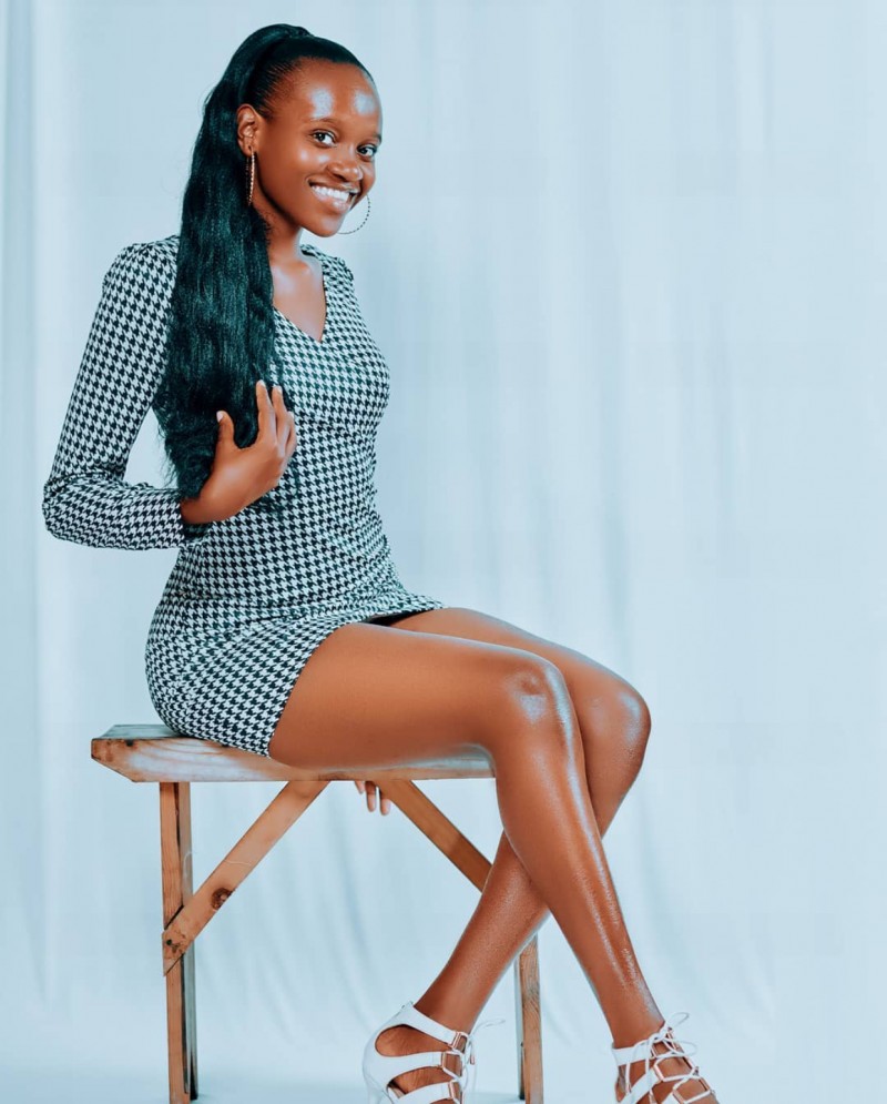 Buy Namna ya kupiga picha nzuri by debora mbugi on Selar