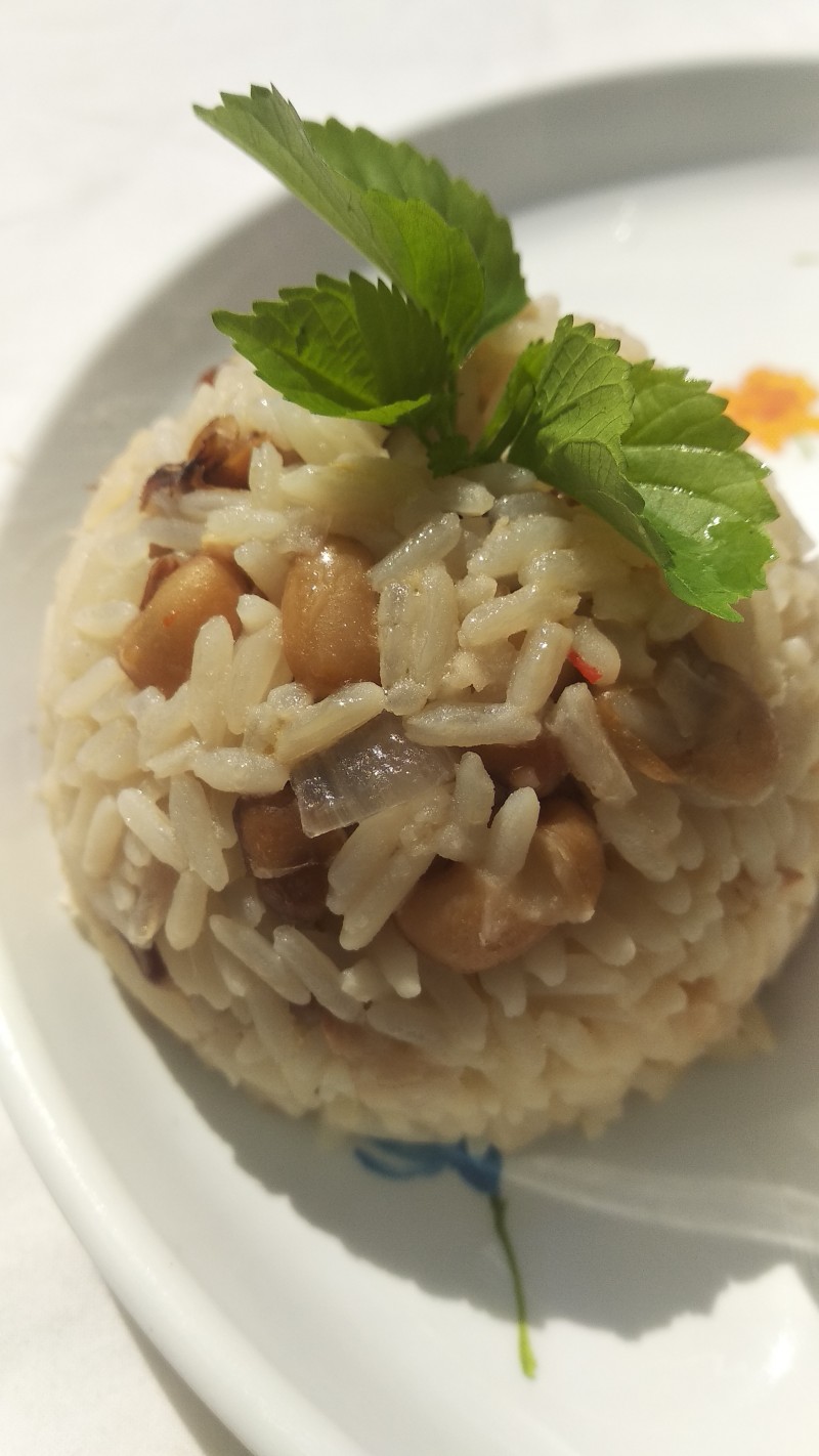 Buy How To Make Rice And Beans Combo by HalfoodConcept on Selar.co