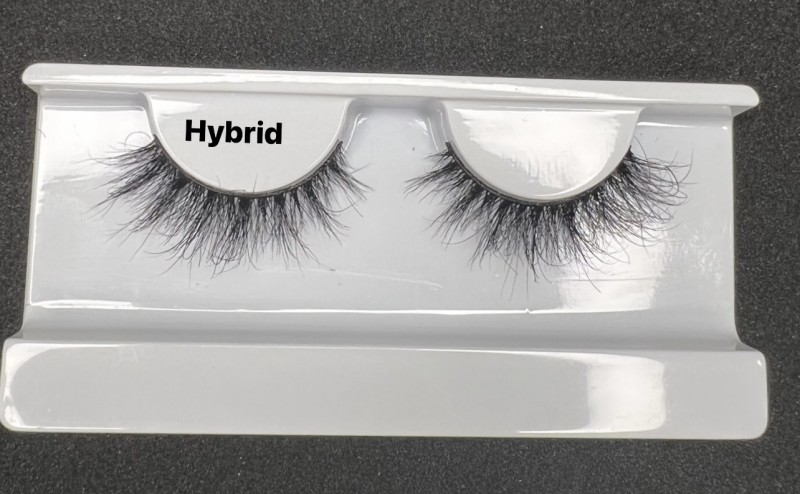 Buy Hybrid mink lashes by Luscious Brows on Selar