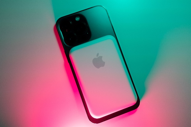 Buy IPhone power bank by Emmanuel frank on Selar