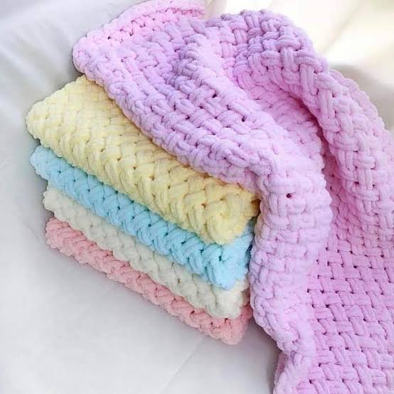 Buy Criss-Cross Loop Yarn Baby Blanket by Tehilla's Atelier on Selar