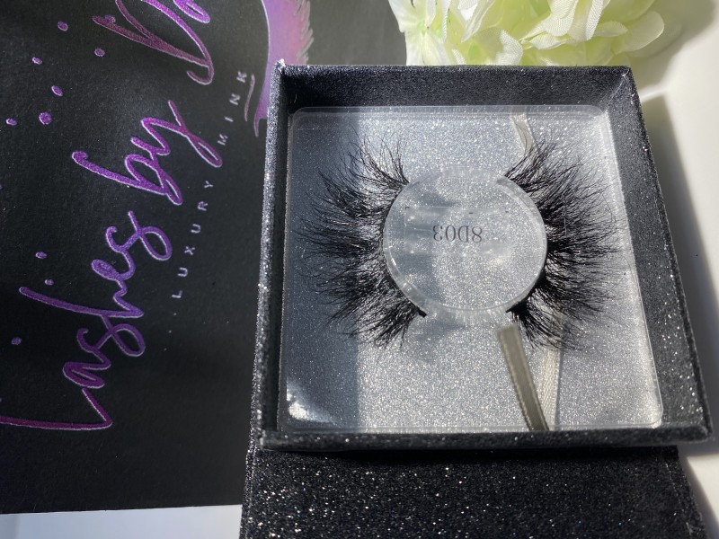 Buy 5D luxury mink lashes by Extensions by Dora (lashesby_dora) on Selar