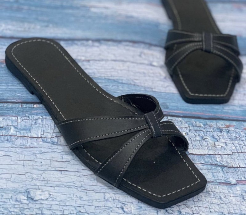 Buy Women Palm Shoes by Abdullahi Salihu bobboi on Selar