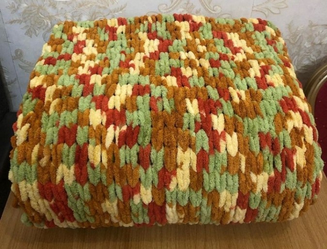 Buy Multi-Coloured Couch Throw by Tehilla's Atelier on Selar