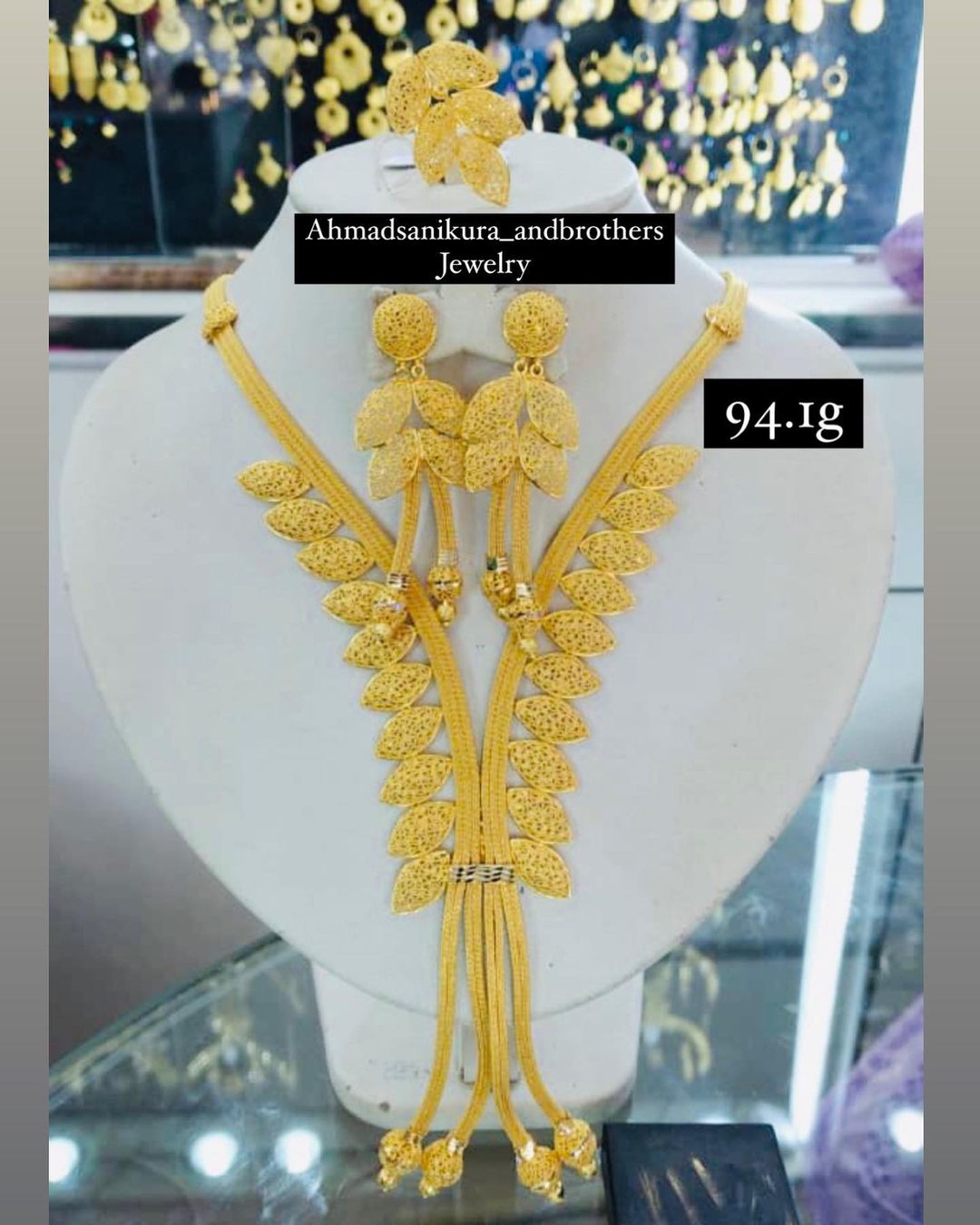 Buy PURE 21K PURITY GOLD HALF SET. 82,500 | 69$ PER GRAMS!!! by AHSINA ...