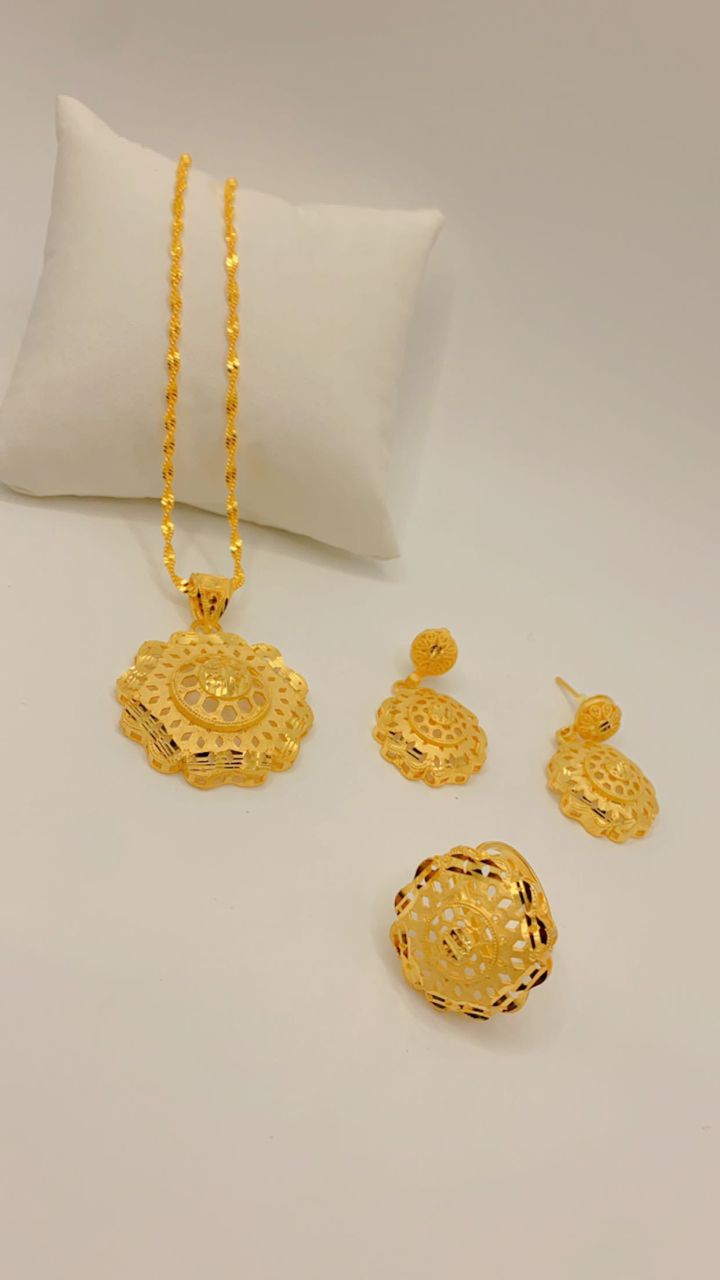 Buy Pendant by Aplus jewelry on Selar