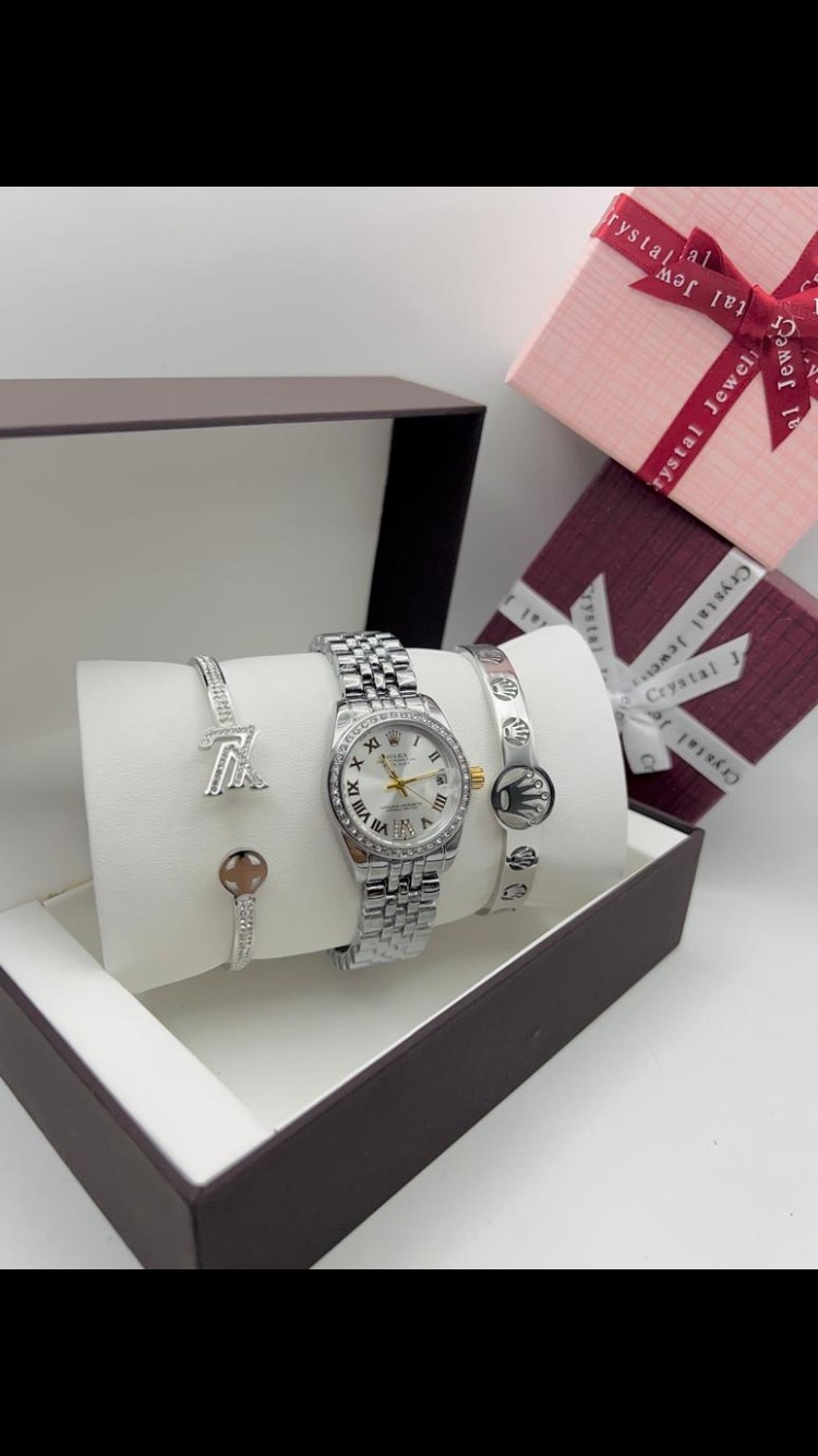 Buy Wrist set by Omagbitse Rhoda on Selar