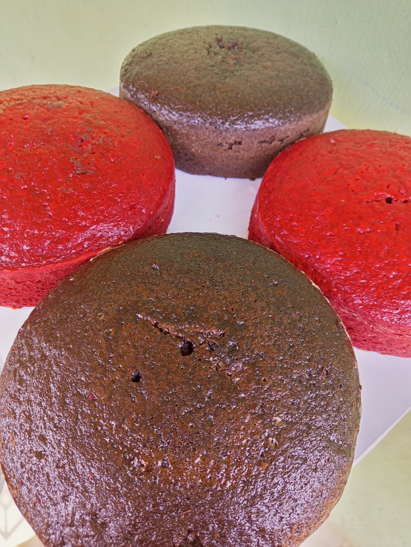 Buy Baking class on 5 cake recipe by Werra saudat Yetunde on Selar