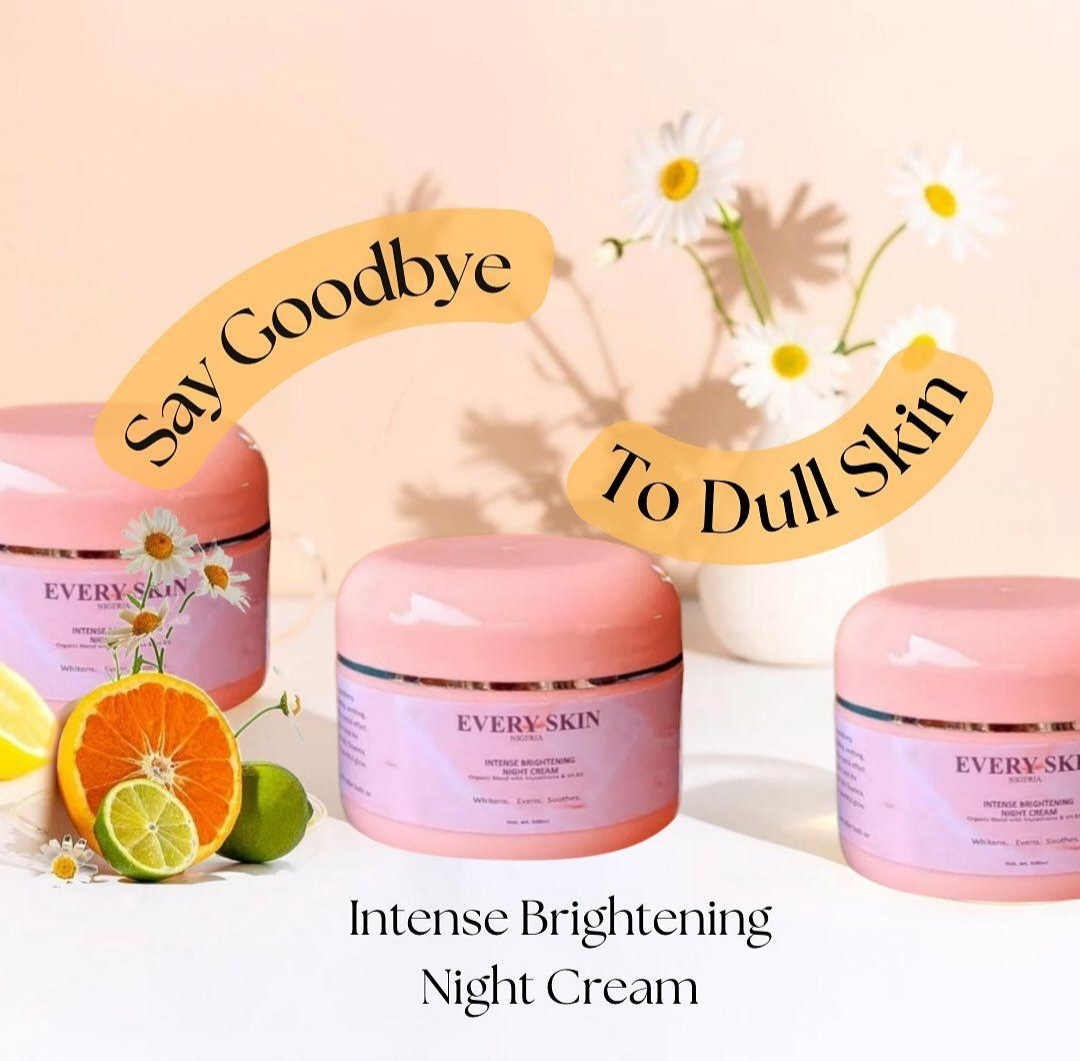 Buy BRIGHTENING NIGHT CREAM WITH GLUTATHIONE, VITAMIN B3 & MACADAMIA ...
