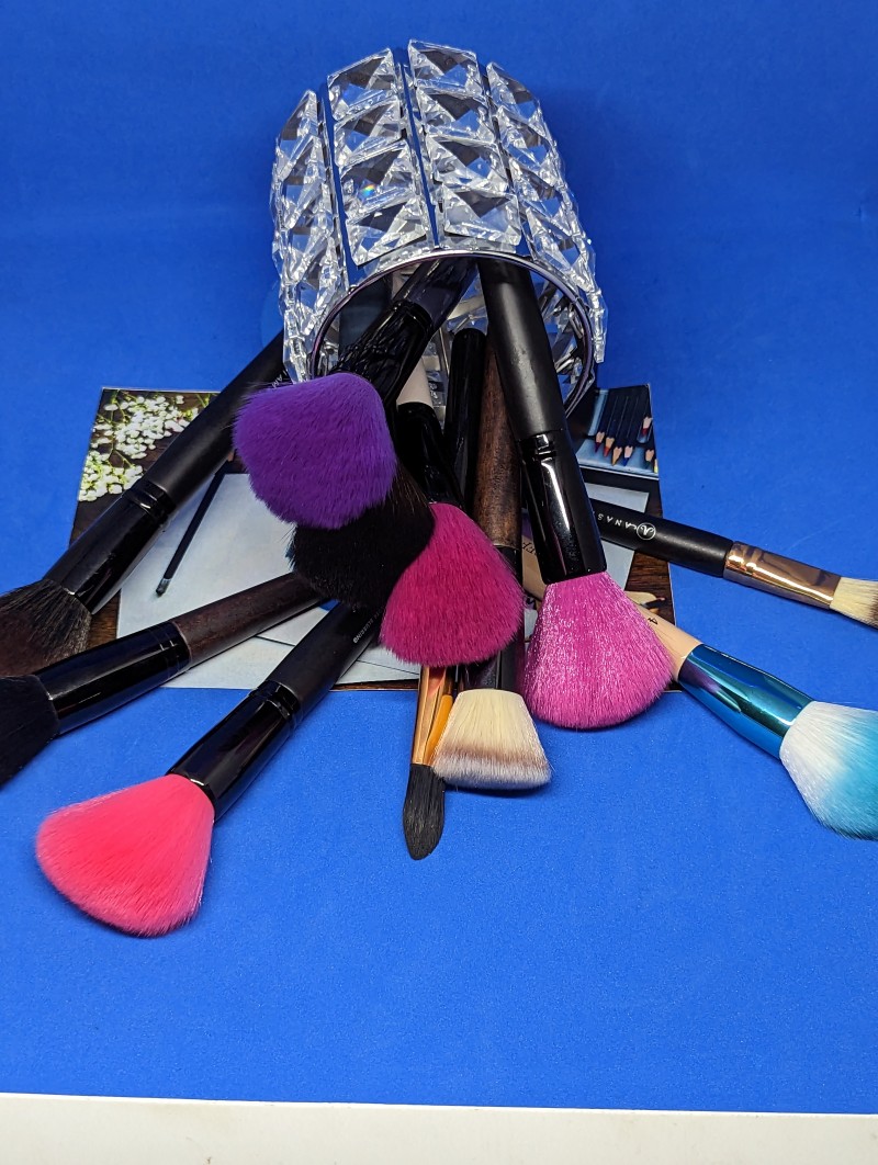 Buy Make up brush by Mauve Beauty boutique on Selar