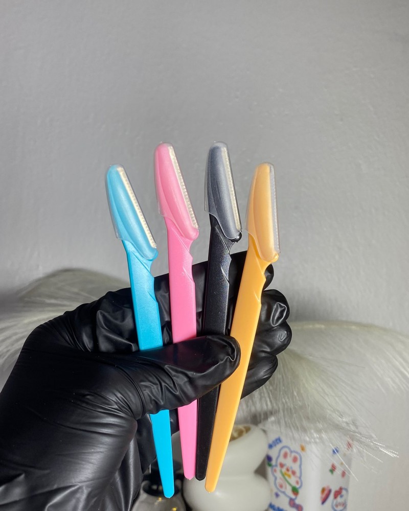 Buy Facial blade by Funolainteriors on Selar