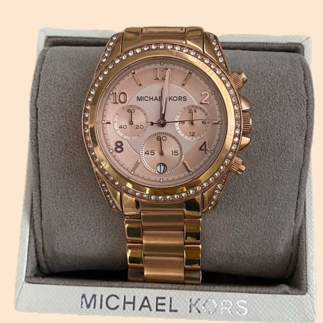 Buy Calithe watch by Collins Regina on Selar