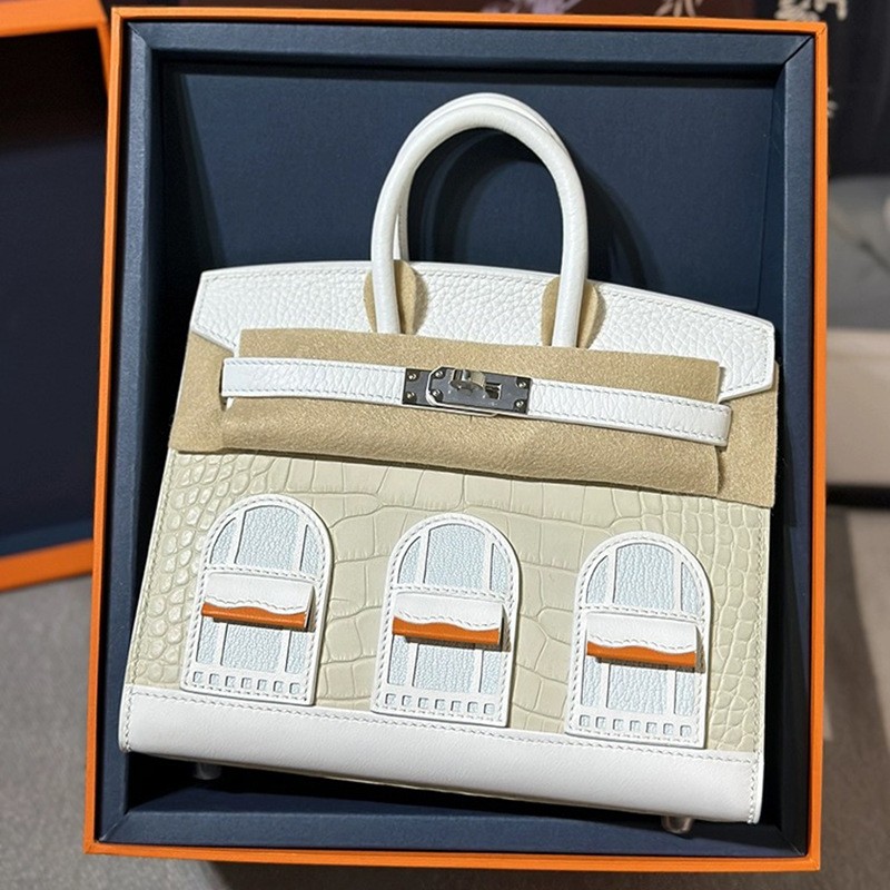 Buy Baller Rich auntie bag by Haniel collections on Selar
