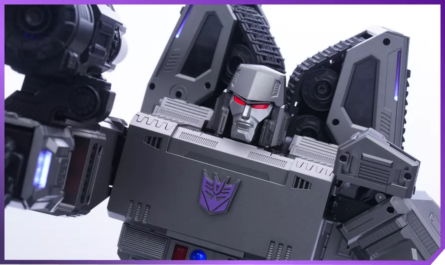 Buy MEGATRON G1 FLAGSHIP SERIES TRANSFORMERS by Head Trader on Selar