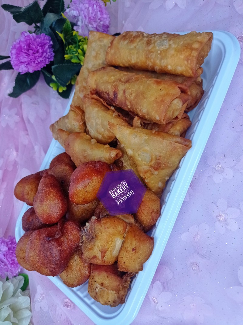 Buy Midi small chops platter by Royal Graced Bakery Company on Selar