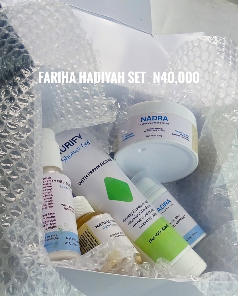 Buy FARIHA HADIYAH SET (GIFT YOUR WIFE) by Oyinpearls Naturals on Selar