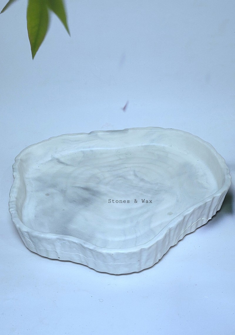 Buy Tree stump tray by Stones and Wax on Selar