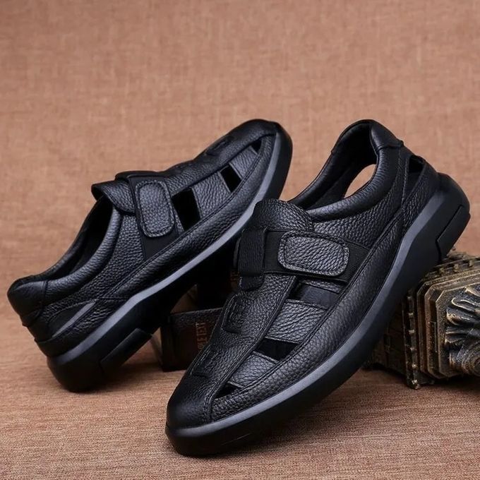 Buy Men's palm sandals by Uche Nwawume on Selar