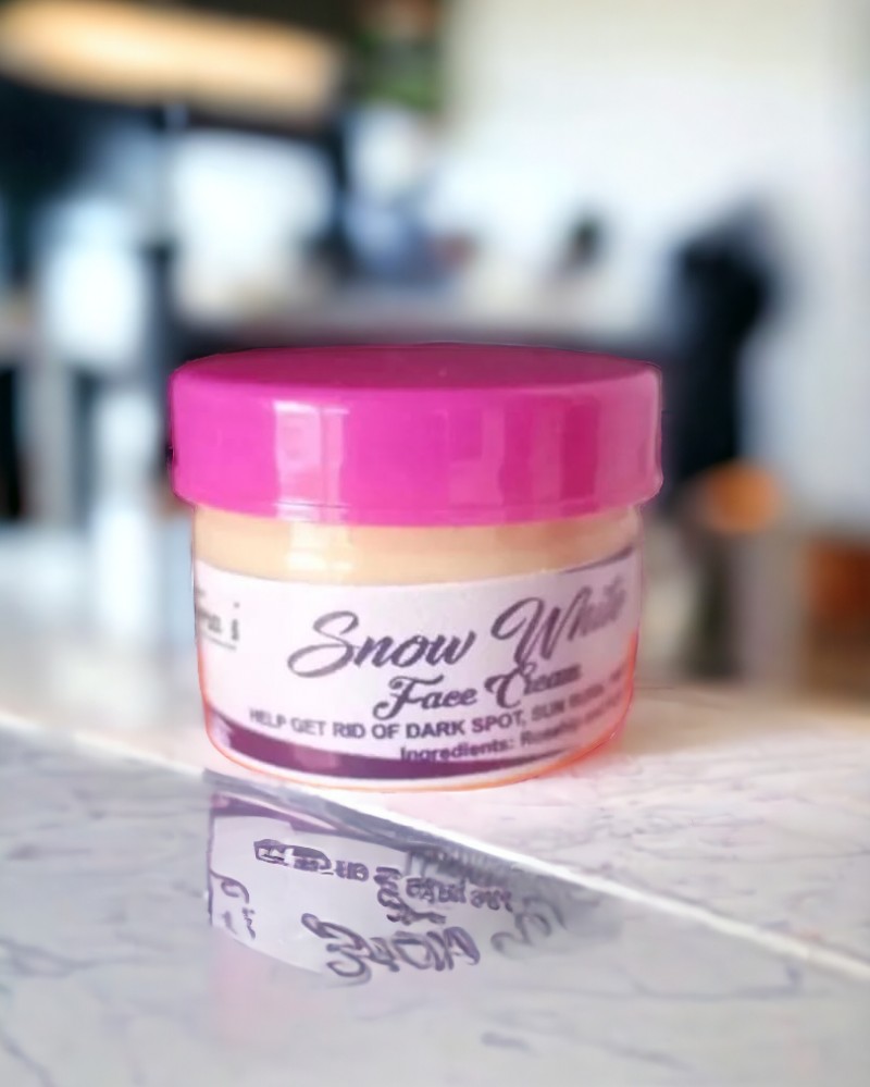 Buy Snow White face cream by Victoria Ngozi on Selar