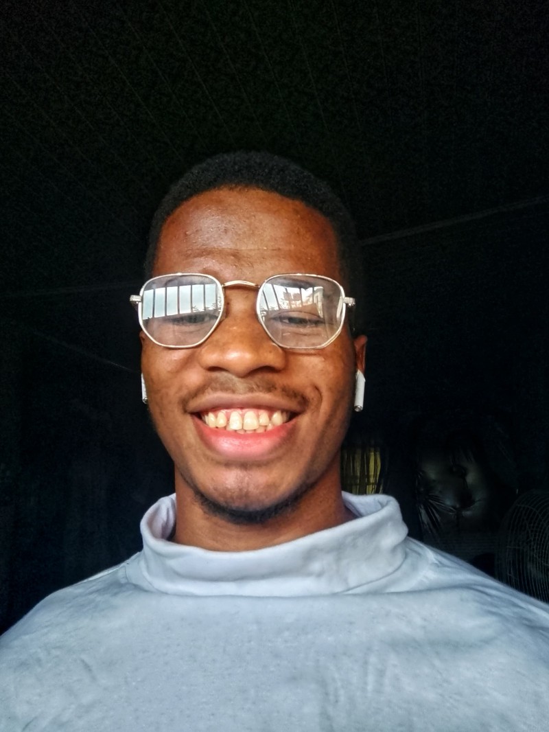 Buy SMARTPHONE GRAPHIC DESIGN TUTORING by Ephraim Iyodo on Selar