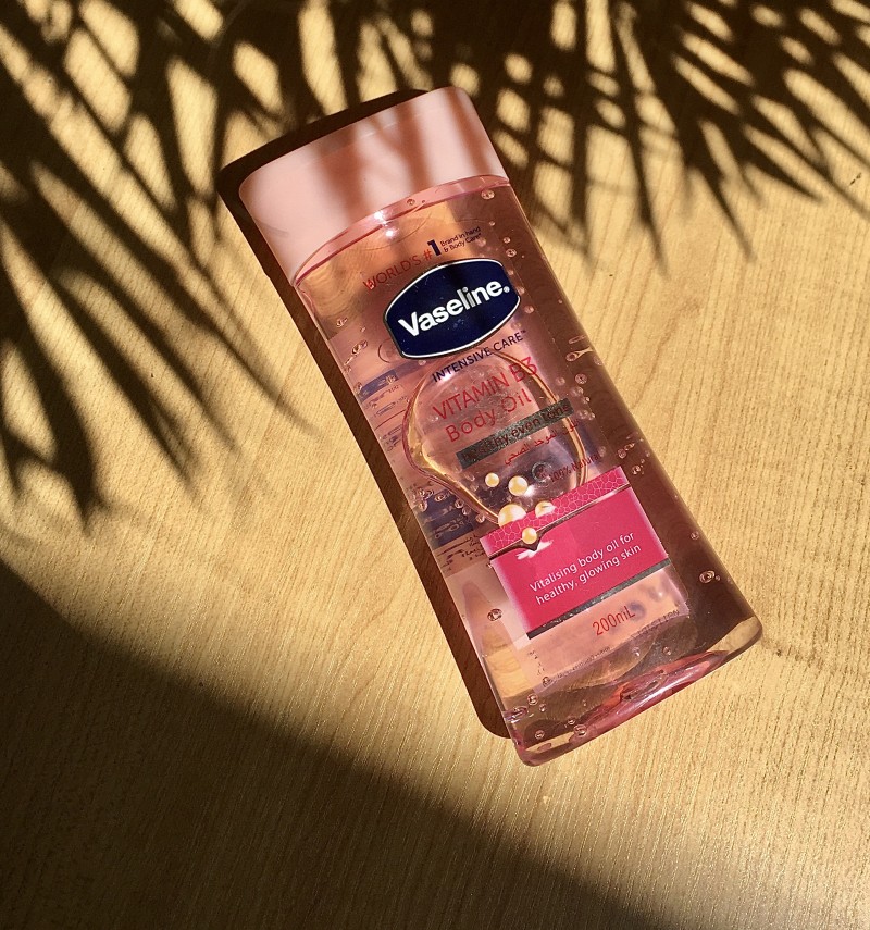 Buy VASELINE VITAMIN B3 BODY OIL by PEACHOUSE SKINCARE on Selar