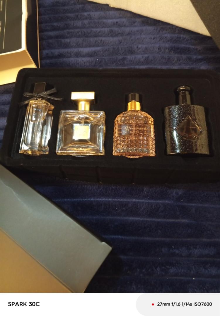 Buy 4pcs of strong smell long lasting perfumes by reenmetics on Selar