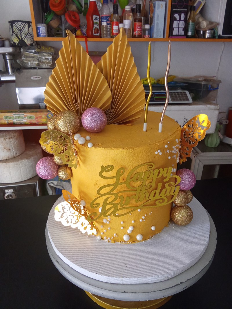 Buy Cakes and pastries by Osemi Naomi on Selar